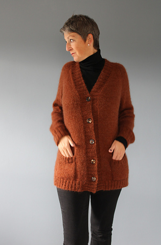 Ravelry: Pilsen Cardigan pattern by Daniela Mühlbauer