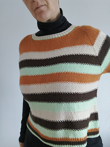 Ravelry: Malika pattern by Daniela Mühlbauer