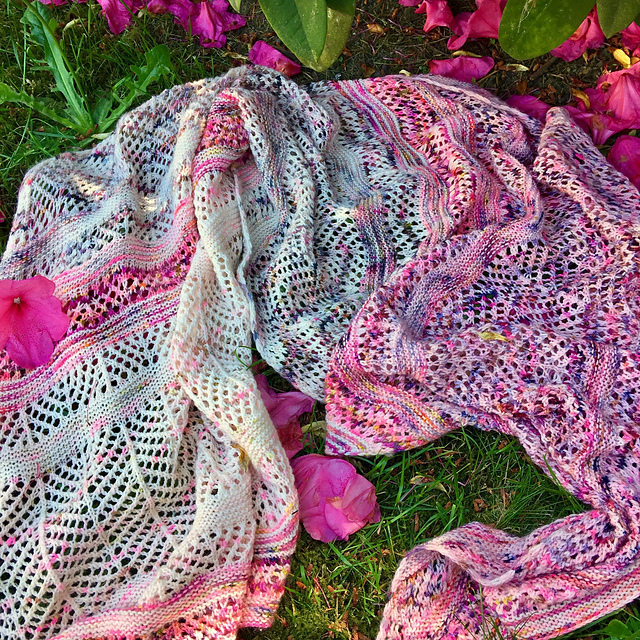 Ravelry: DankFiber's Primrose Bambara Wrap