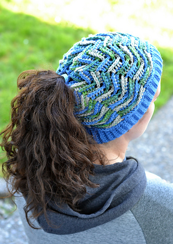 Ravelry: Tidal Wave Hat pattern by Danyel Pink