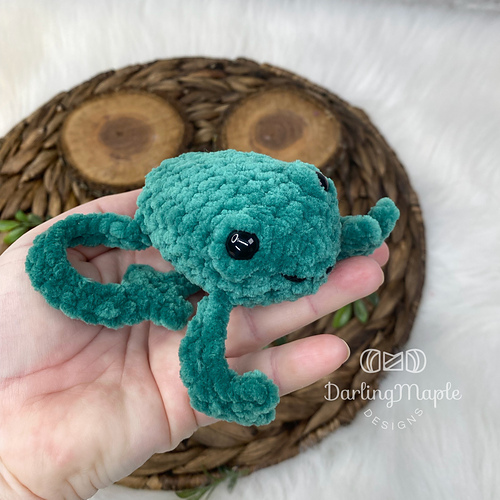 Ravelry: Frankie the Frog pattern by Darling Maple Designs