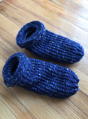Ravelry: Clog Slippers pattern by Dayna Scoles