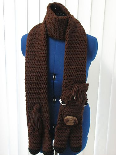 Ravelry: Horse Animal Scarf pattern by Donna Collinsworth