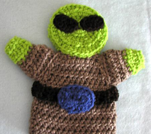 Ravelry: Alien Puppet Scarf pattern by Donna Collinsworth