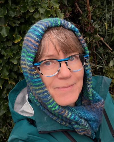 Ravelry: Golven maken de scoodie pattern by Akkelien Smink