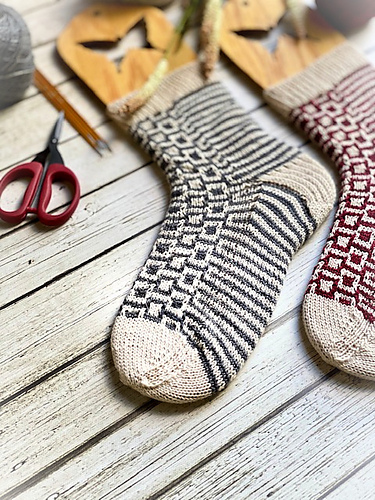 Ravelry: The Oak Sock pattern by Knit On Designs Ravelry Store