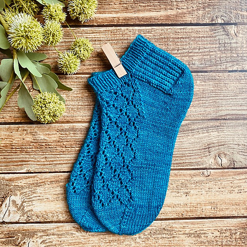 Ravelry: Feeling Like a Diamond Sock pattern by Knit On Designs Ravelry ...