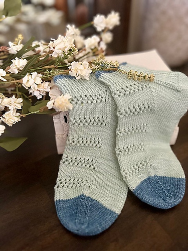 Ravelry: The Florence Socks pattern by Knit On Designs Ravelry Store