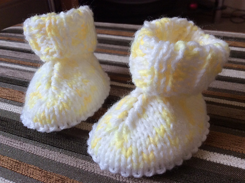 Ravelry: Baby Hug Boots pattern by marianna mel