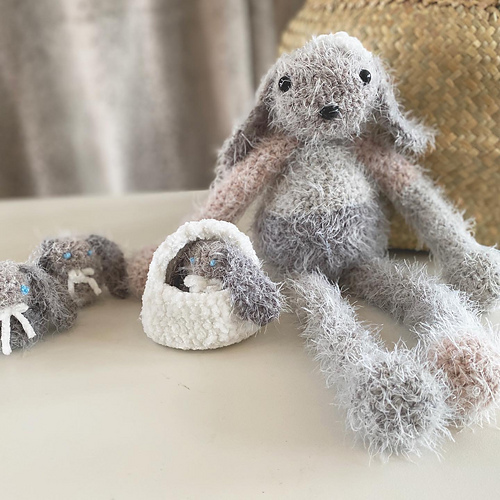 Ravelry: Easter Bunny & Baby Bunnies pattern by Debbie Driscoll