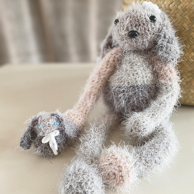 Ravelry: Easter Bunny & Baby Bunnies pattern by Debbie Driscoll