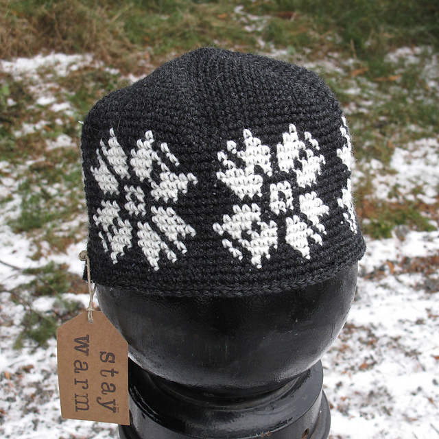 Ravelry: UpthePitt's Christine's Snowflake hat