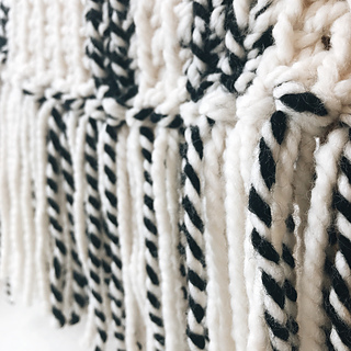 Ravelry: The Bainet pattern by DeBrosse