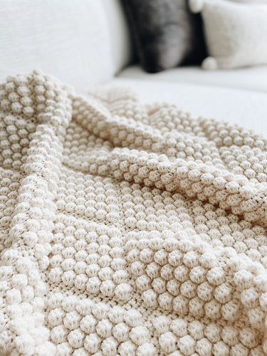 Ravelry: The Dyaman Throw pattern by DeBrosse