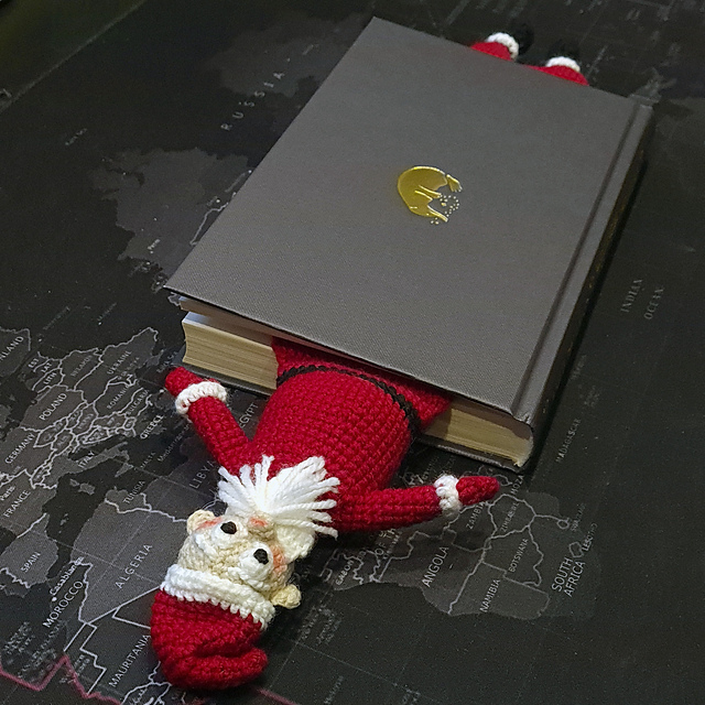 Ravelry: Santa Bookmark pattern by Volha Papova