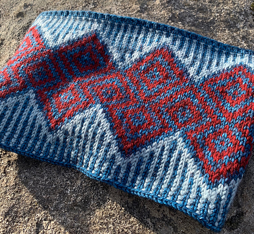 Ravelry: Boulder Trail Hat + Buff pattern by Denise Hebner