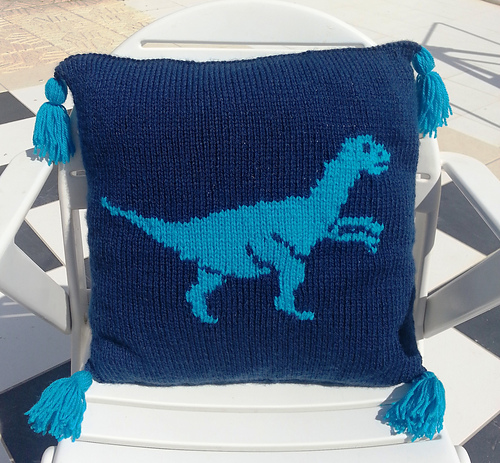 Ravelry: Dinosaur Pillow (Velociraptor) pattern by Denny Gould