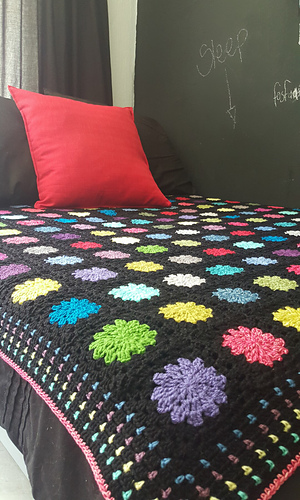 Ravelry: Graffiti pattern by Brenda Grobler
