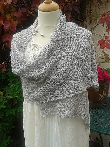 Ravelry: Alpaca Wrap pattern by Sonya Gibbons