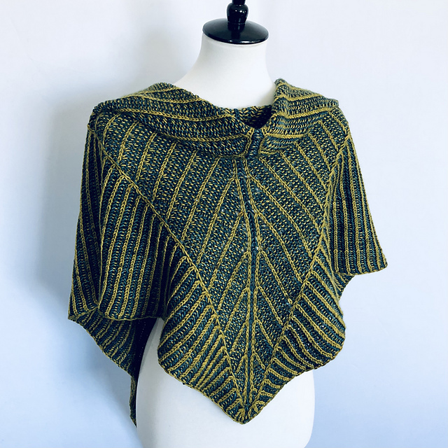 Ravelry: Deco Angel Shawl pattern by Julia Decker