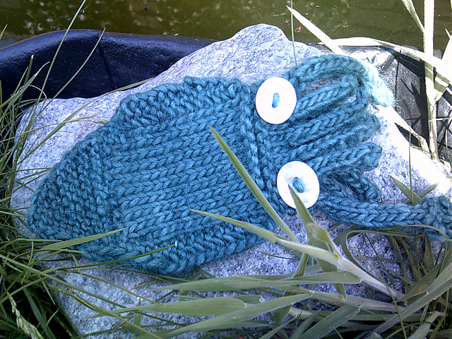 Ravelry: Cosy Squid pattern by Kirsty Vine