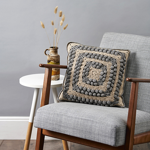 Ravelry: Pebble, Pebble: Bobble Cushion pattern by Eleonora Tully