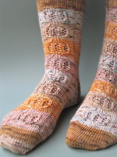 Ravelry: Pumpkin Socks pattern by Debbie Ford