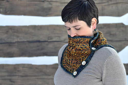 Ravelry: Deco Fans Cowl pattern by Sara Huntington Burch