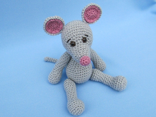 Ravelry: Mouse Mili pattern by Veronika Maskova