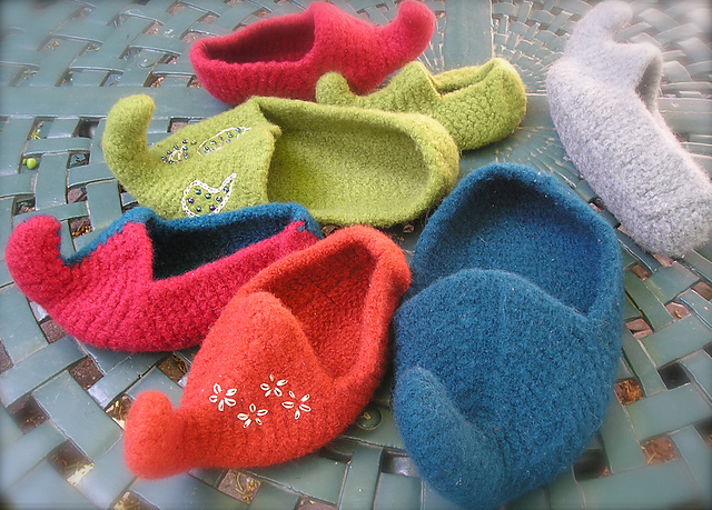 Ravelry: New Persian Slippers pattern by Denise Powell