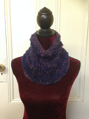 Ravelry: Handspun Bell Cowl pattern by Dominique Trad