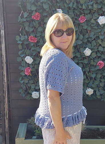 Ravelry: The Easy Breezy Summer Top pattern by Donna Beaumont