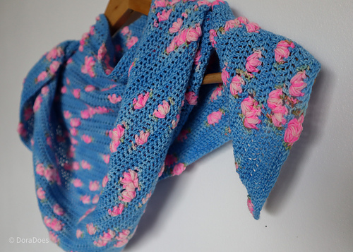 Ravelry: The Lotus Pool Shawl (assigned pooling) pattern by Dora Does