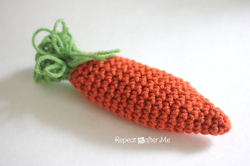 Ravelry: Carrot Pouch pattern by Sarah Zimmerman