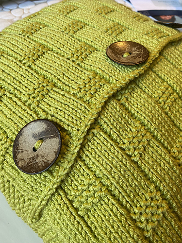 Ravelry: Basket Weave Pillow pattern by Michelle Mattis