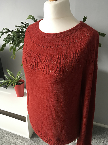 Ravelry: Giliana pattern by Dotty Patterns