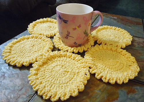 Ravelry: Flower Cup Coaster pattern by Aurora Suominen