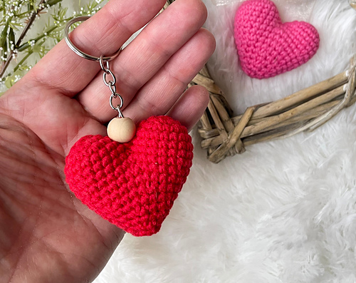 Ravelry: Heart Keychain pattern by Dreamee Crochet