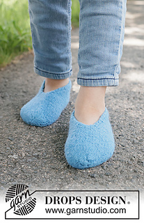 Ravelry: 49-31 Blue Drift Slippers pattern by DROPS design