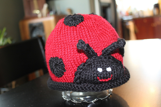 Ravelry: Dsires' Lady Bug Hat