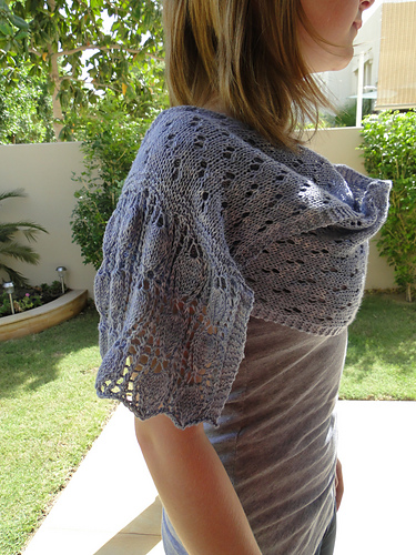 Ravelry: Rosalynde Scarf pattern by Caryl Pierre