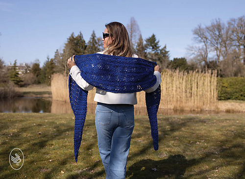 Ravelry: Shawl Blue Star pattern by Durable Yarn