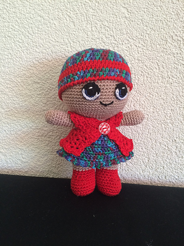 Ravelry: Weebee Doll - Mix and Match Clothing pattern by Laura Tegg