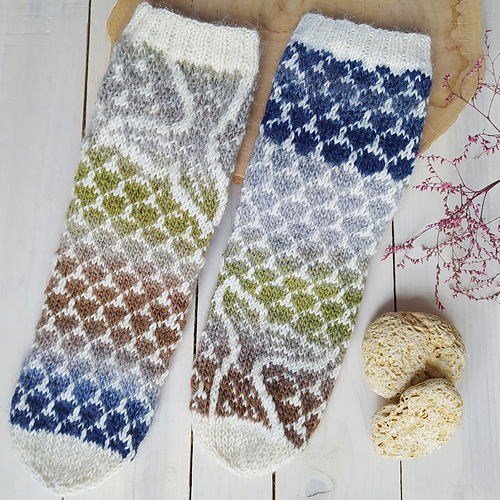Ravelry: Under The Sea Socks pattern by Karolina Adamczyk