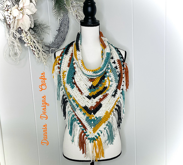 Ravelry: Chilly Cider Cowl pattern by Danielle wiseman