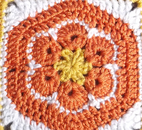 Ravelry: That 70s Square pattern by Anny Meek