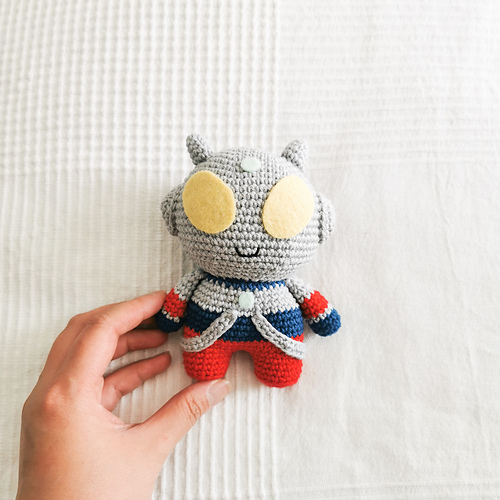 Ravelry: Ultraman pattern by Chloe Yuen