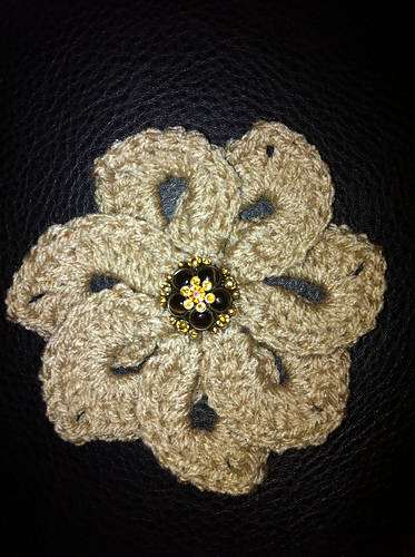 Ravelry: Crocodile Stitch Flower pattern by Bonita Patterns