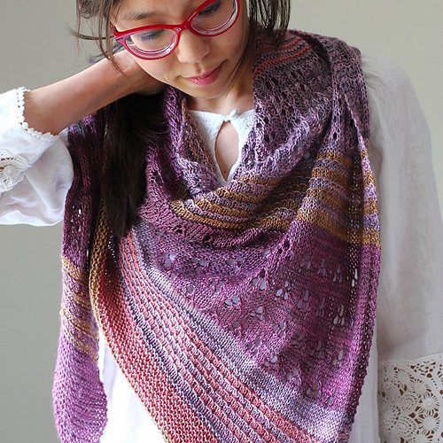 Ravelry: Blooming Texture Shawl pattern by Tina Tse