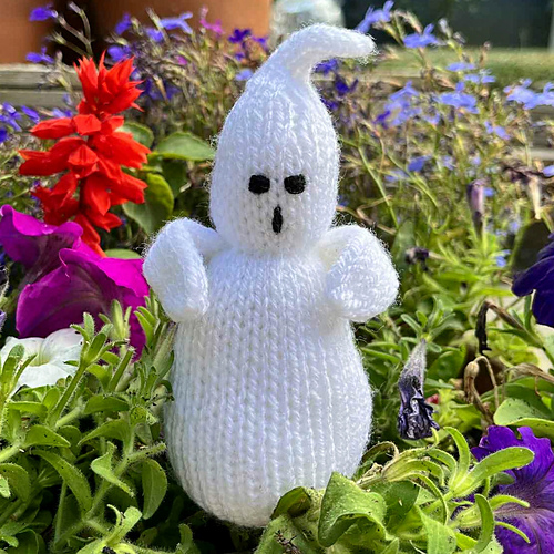 Ravelry: Halloween Ghost Toy pattern by Joanna Marshall
